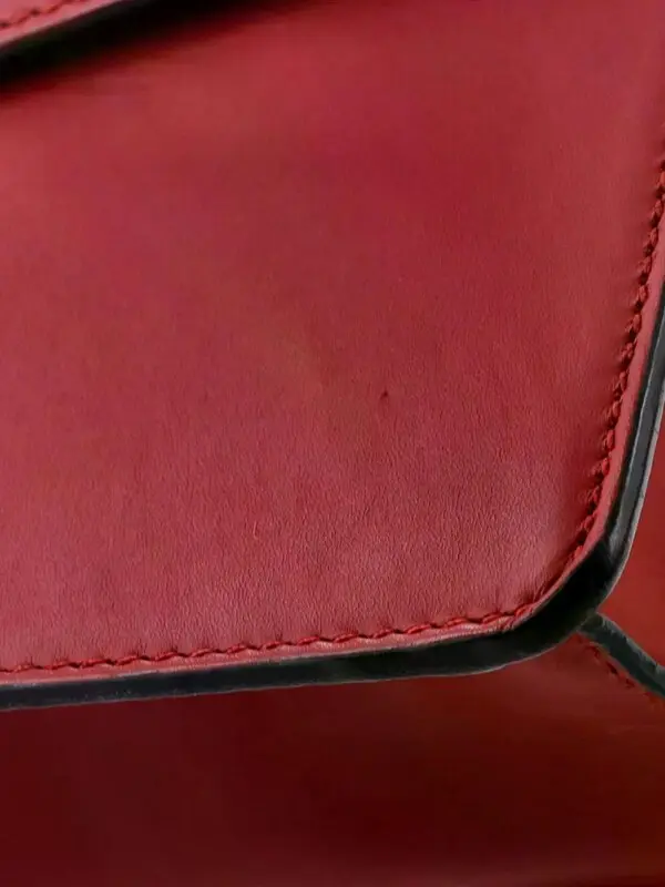 Gucci Sylvie Leather Small Shoulder Bag - Red