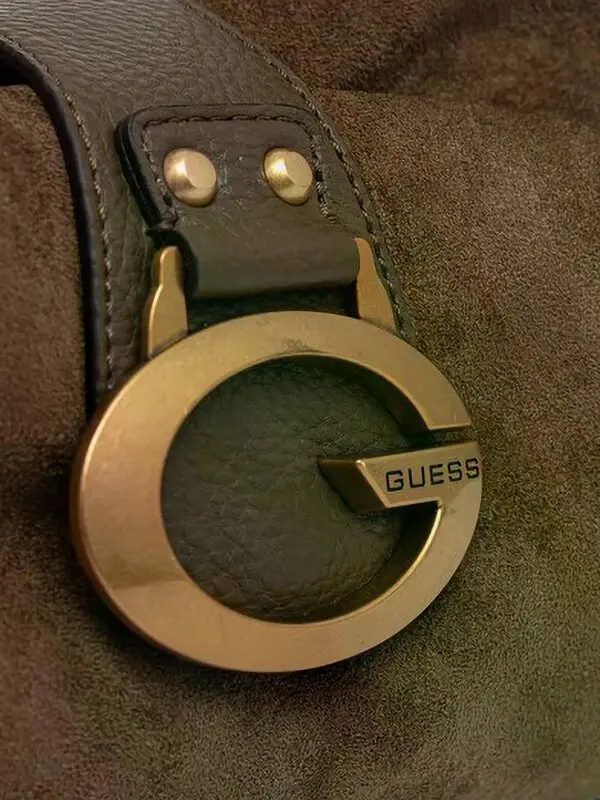 Guess Camden Logo-plaque Shoulder Bag