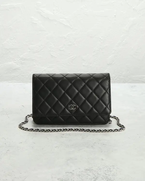 FWRD RENEW Chanel Lambskin Classic Wallet On Chain