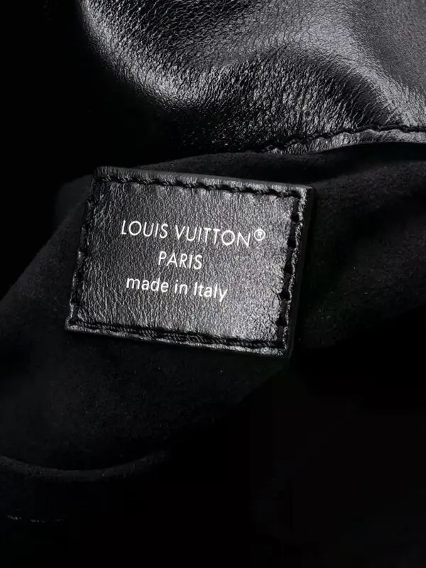 LOUIS VUITTON Off Duty Vibe Handbag Leather Mm Bucket Bag