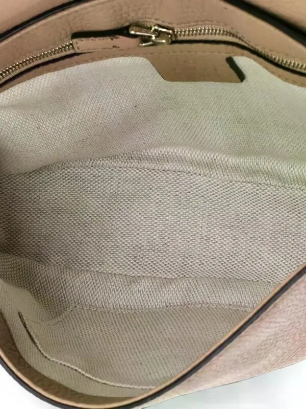 Gucci Soho Chain Leather Medium Crossbody Bag - Neutrals