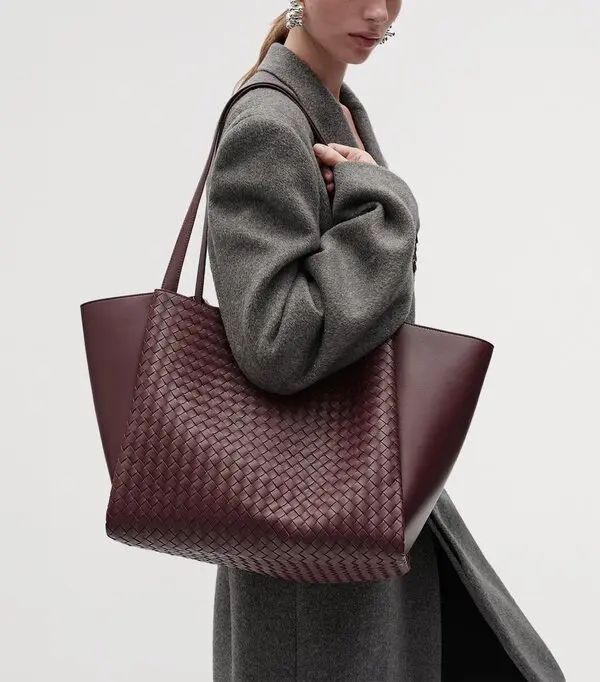 Bottega Veneta Large Leather Corso Tote Bag