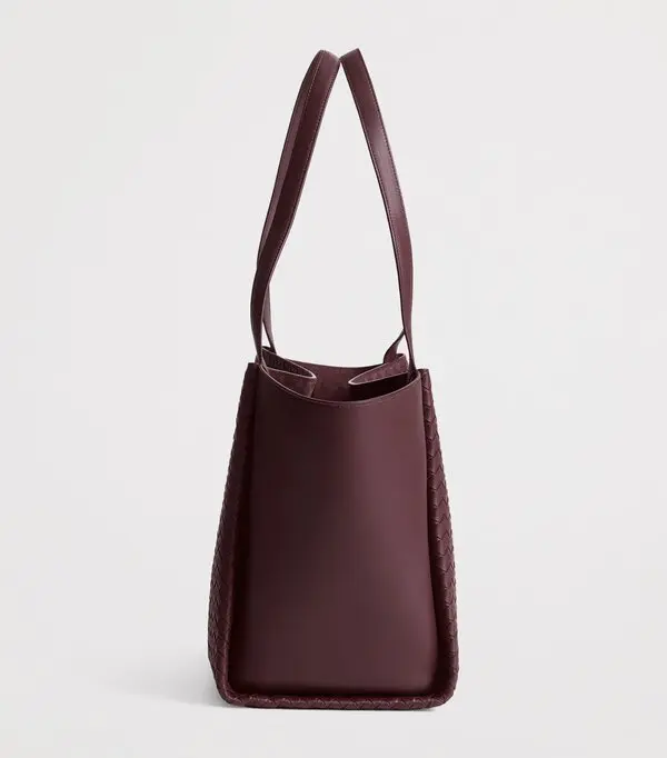 Bottega Veneta Large Leather Corso Tote Bag