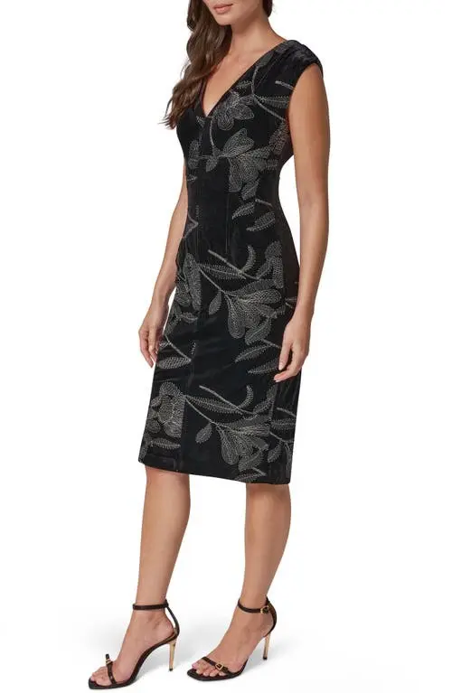 Donna Karan New York Leaf Embroidery Sleeveless Sheath Dress