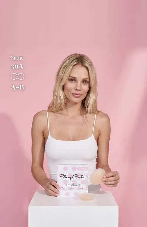 STICKY BOOBS Adhesive Push-up Bra