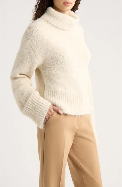 24COLOURS Turtleneck Sweater