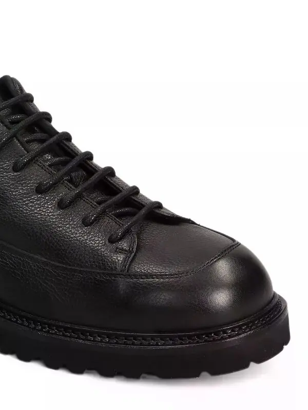 COMMON PROJECTS Grained Leather Lace-up Sneakers