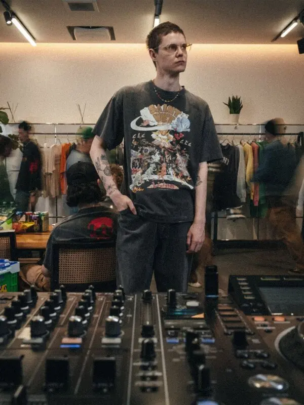 SAINT MXXXXXX Living T-shirt