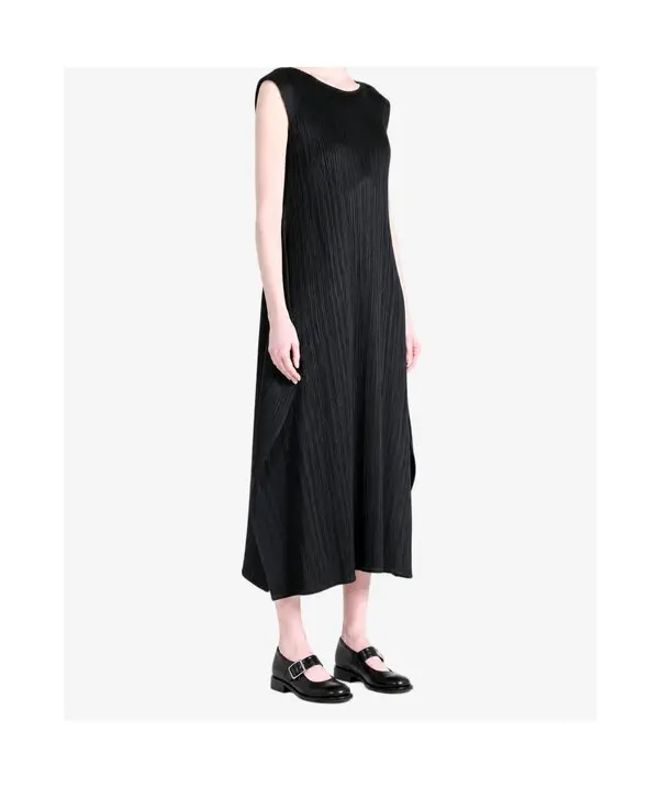 Issey Miyake Monthly Colors : September Dress