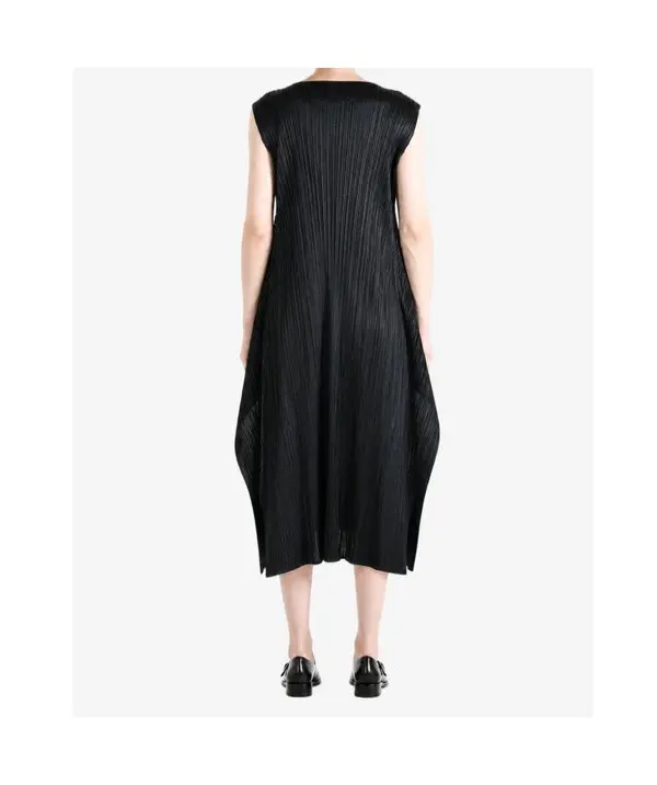 Issey Miyake Monthly Colors : September Dress