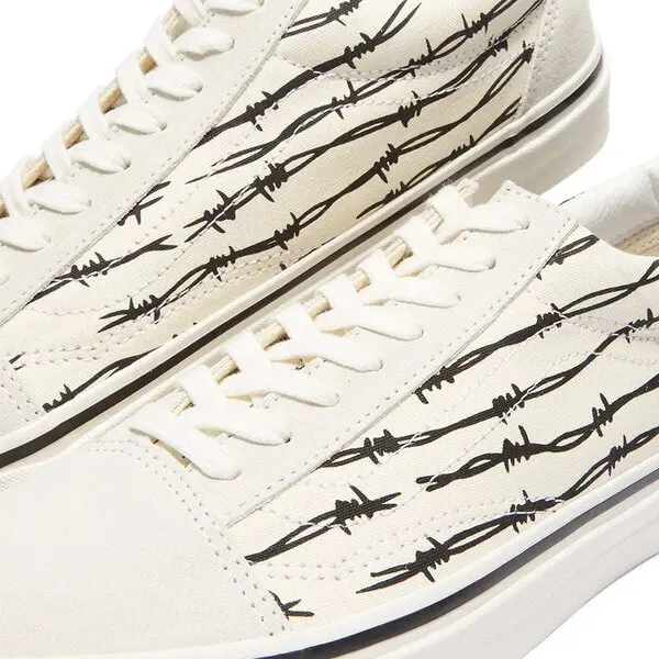 VANS Barbed Wire Low Upper Board Shoes - White