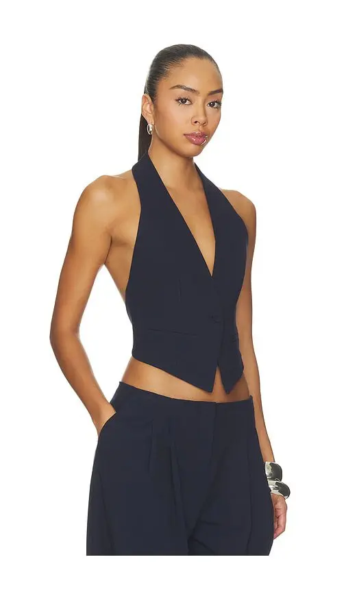 Nbd Tasnim Vest
