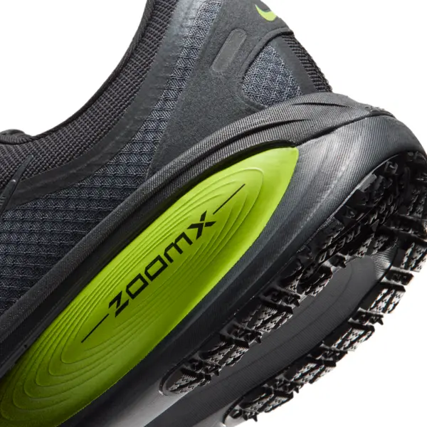Nike Vomero 18 Gore-tex Waterproof Road Running Shoes With Reflective Accents - Grey