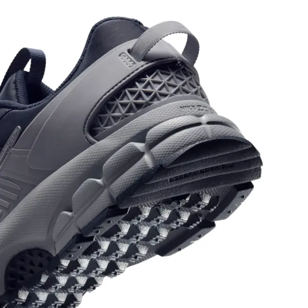 Nike Zoom Vomero Roam Winterized Shoes