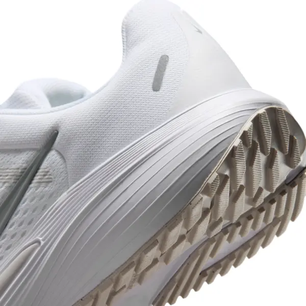 Nike Quest Road Running Shoes - White