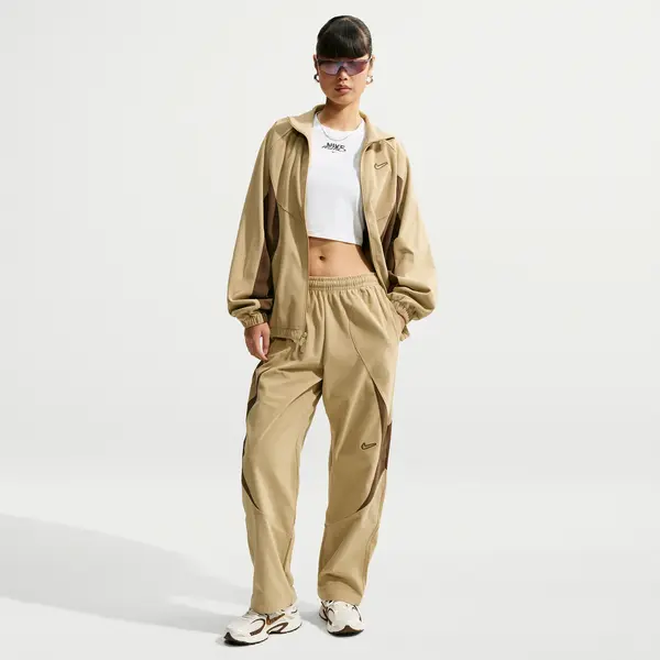 Nike Sportswear Loose Mid-rise Corduroy Track Pants - Brown