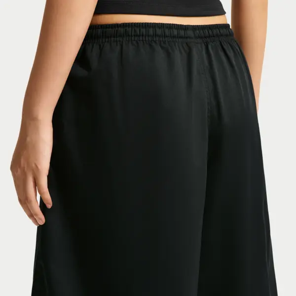 Nike Sportswear Oversized Mid-rise Parachute Shorts