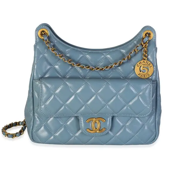 Chanel Shiny Quilted Calfskin Wavy Cc Hobo