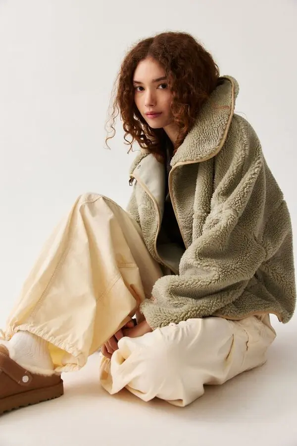 UGG Raynie Asymmetric Snap Fleece Funnel Neck Jacket - Vinito