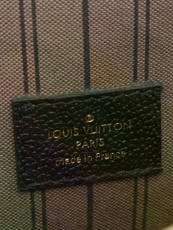 LOUIS VUITTON 2018 Monogram Empreinte Pochette Metis Satchel