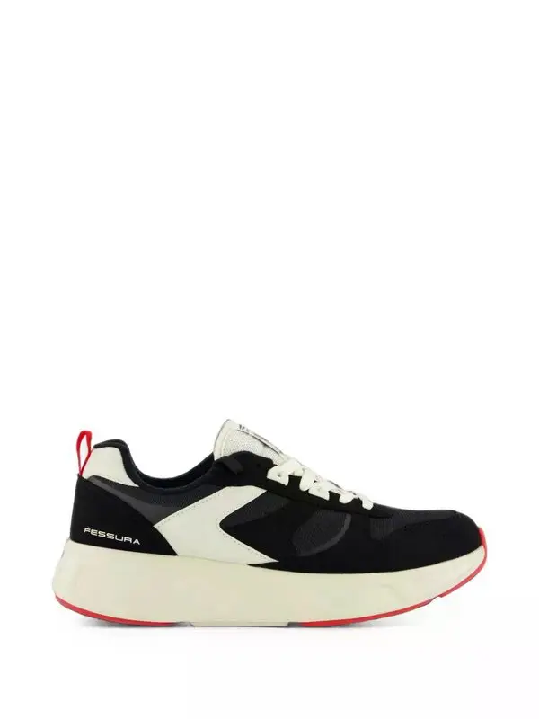 FESSURA Run 03 Logo-print Low-top Sneakers - Black