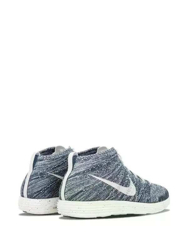 Nike Lunar Flyknit Chukka Sneakers