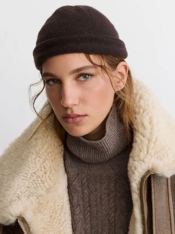 REISS Mollie 100% Cashmere Beanie - Chocolate