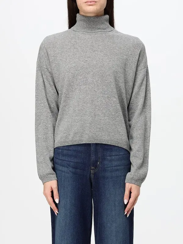 Woolrich Turtleneck Jumper In A Wool And Cashmere Blend With Dropped Shoulders - Grey