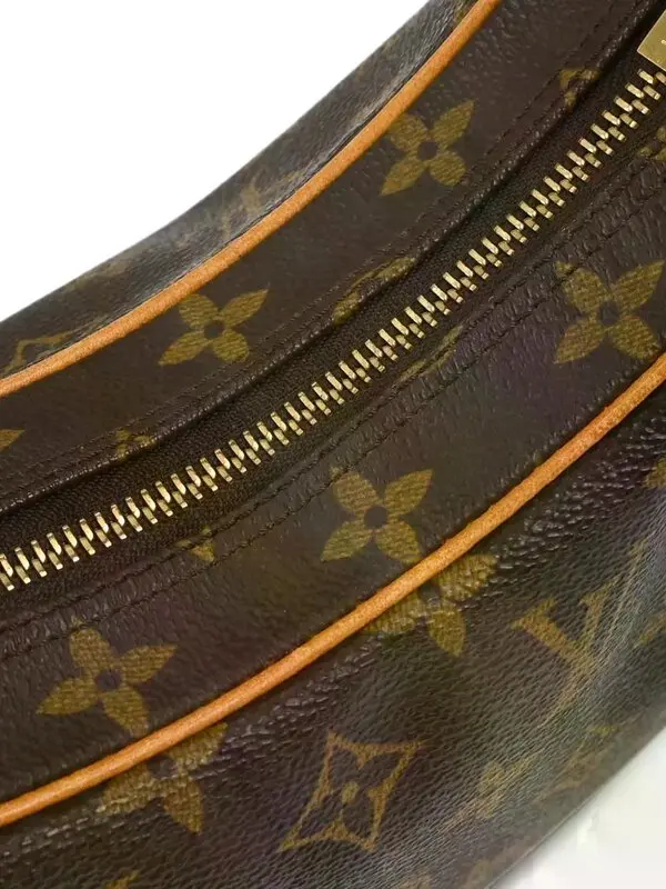 LOUIS VUITTON Mm Monogram Croissant Shoulder Bag