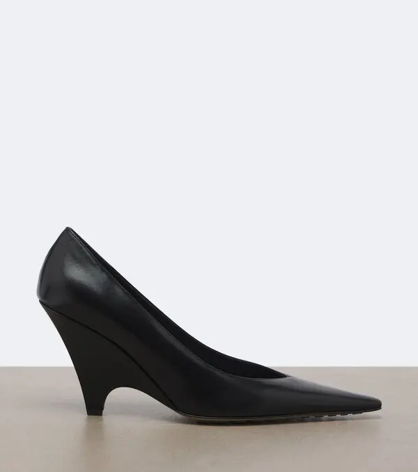 Bottega Veneta Adut Leather Pumps