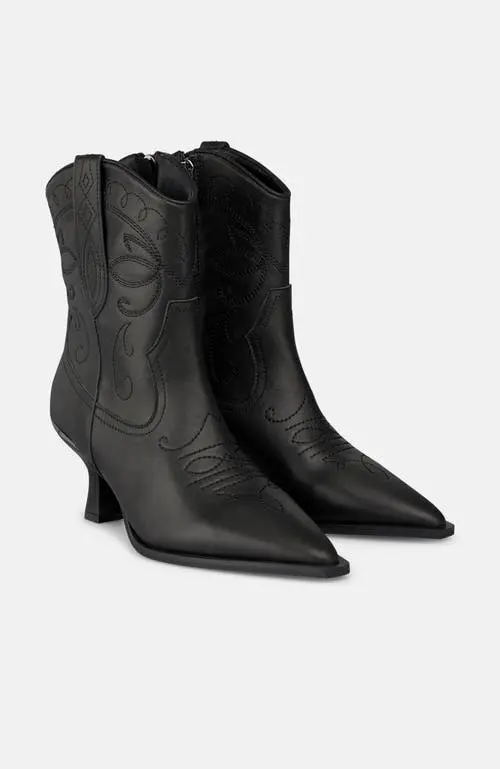ALMA EN PENA Embroidered Ankle Boot - Black