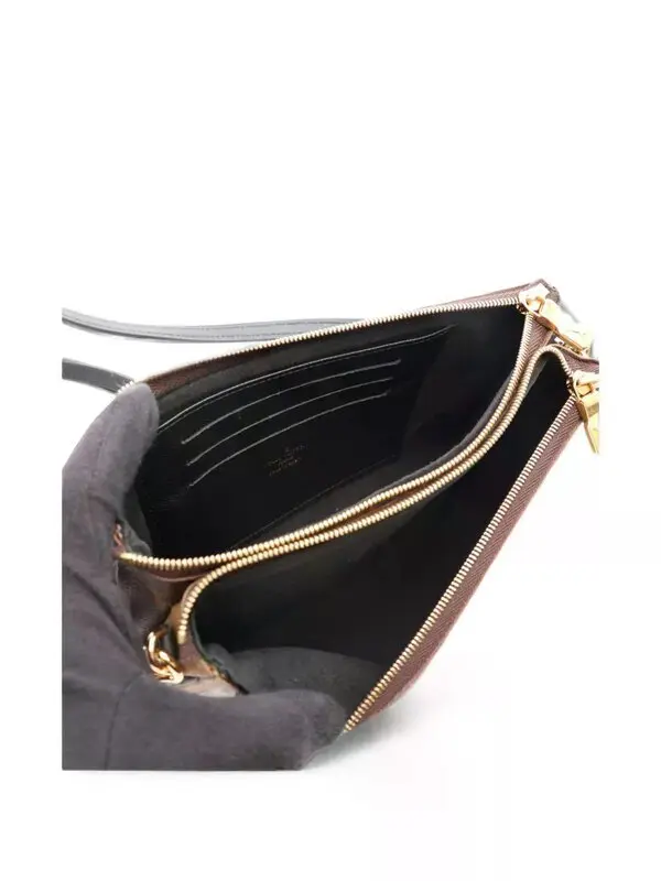 LOUIS VUITTON 2020 Double Zip Monogram Giant Reverse Canvas Clutch Bag