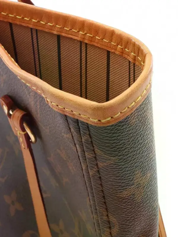 LOUIS VUITTON Medium 2021 Neverfull Monogram Tote Bag