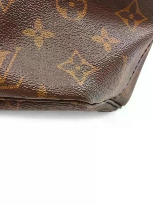 LOUIS VUITTON Medium 2021 Neverfull Monogram Tote Bag