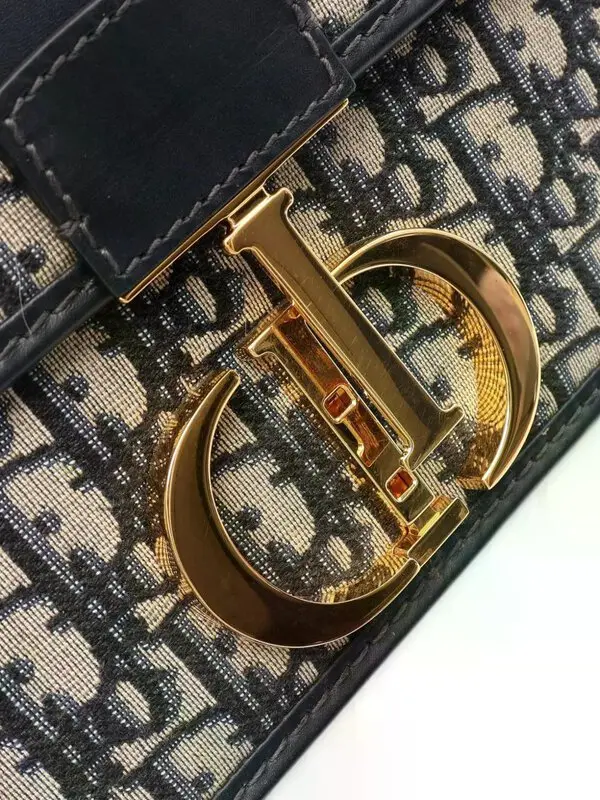 Dior 2010s 30 Montaigne Oblique Shoulder Bag