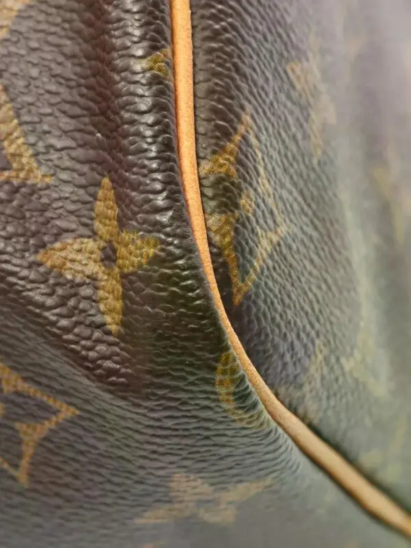 LOUIS VUITTON 2002 Monogram Speedy 30 Handbag - Brown