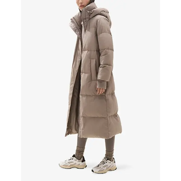 THE WHITE COMPANY Longline Down-filled Puffer Coat