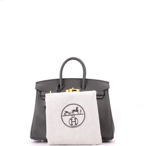 Hermès Birkin Handbag Swift With Gold Hardware 25