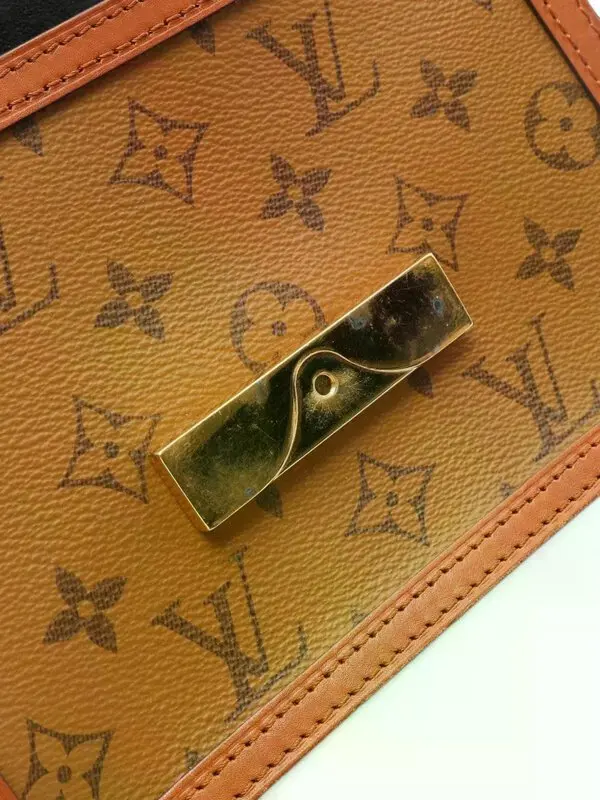 LOUIS VUITTON 2019 Mini Dauphine Monogram Shoulder Bag