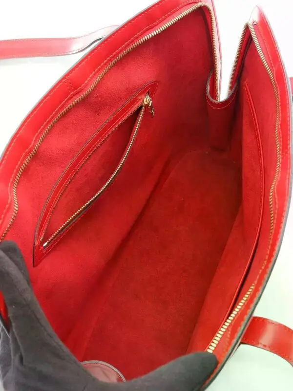 LOUIS VUITTON 1996 Lussac Epi Shoulder Bag - Red