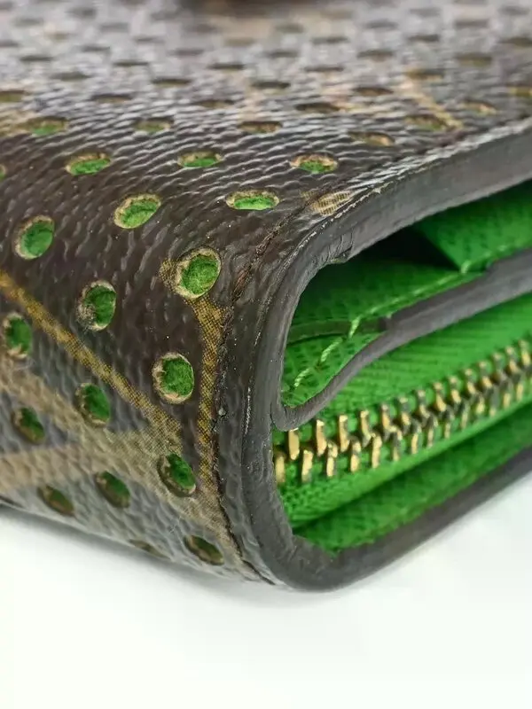 LOUIS VUITTON 2006 Monogram-pattern Zip-fastening Wallet