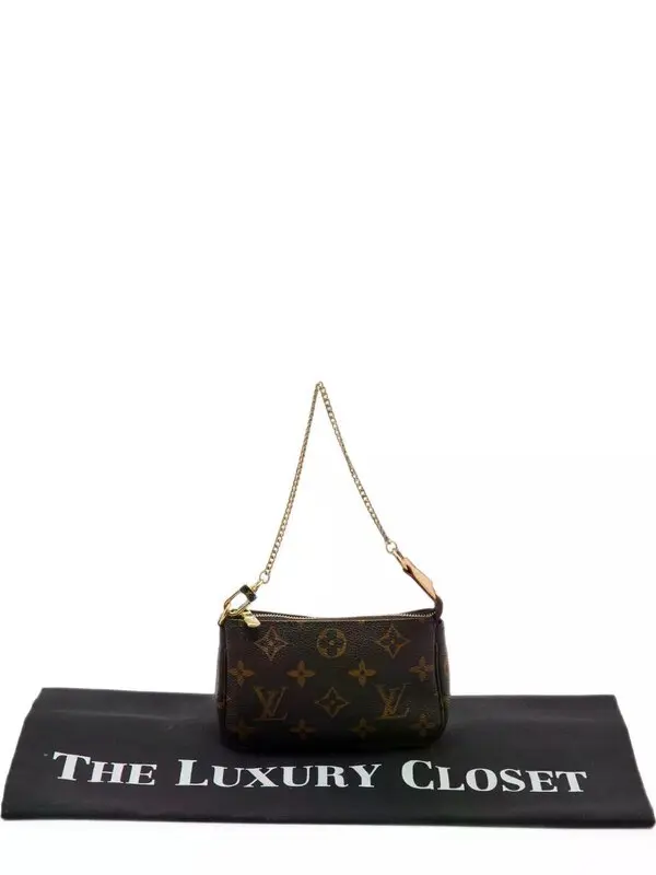 LOUIS VUITTON 2009 Mini Pochette Accessoires Monogram Shoulder Bag