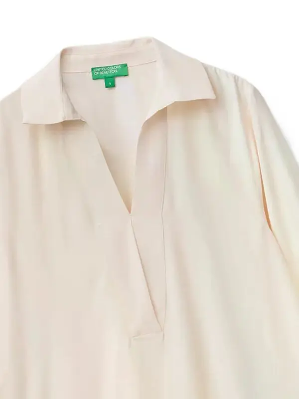 BENETTON V-neck Spread-collar Blouse