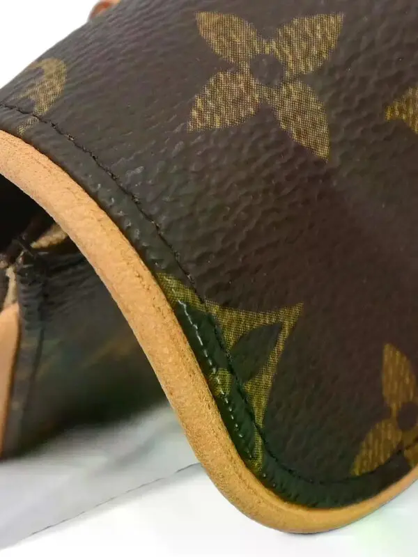 LOUIS VUITTON 2002 Monogram Pochette Florentine Belt Bag