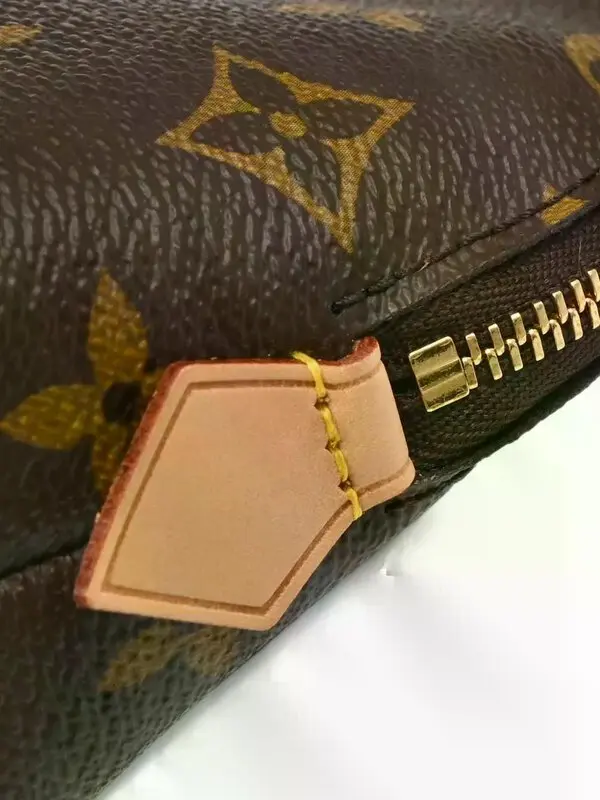 LOUIS VUITTON Pochette Monogram Canvas Make Up Bag