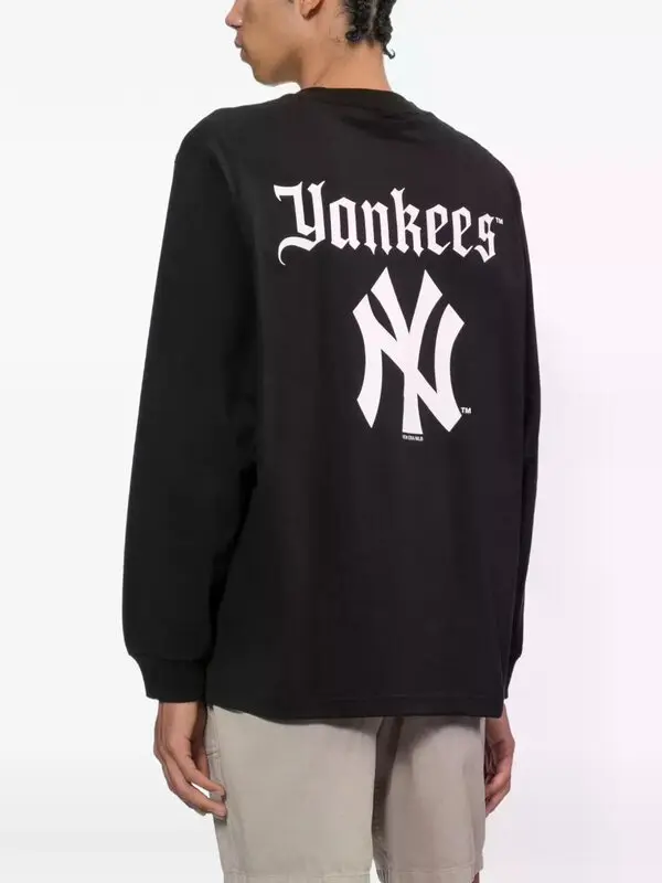 New Era Logo-embroidered T-shirt