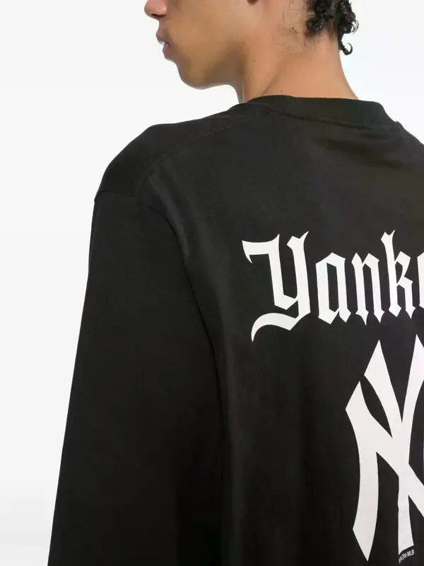 New Era Logo-embroidered T-shirt