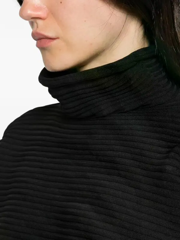Issey Miyake Pleated High-neck Top - Black