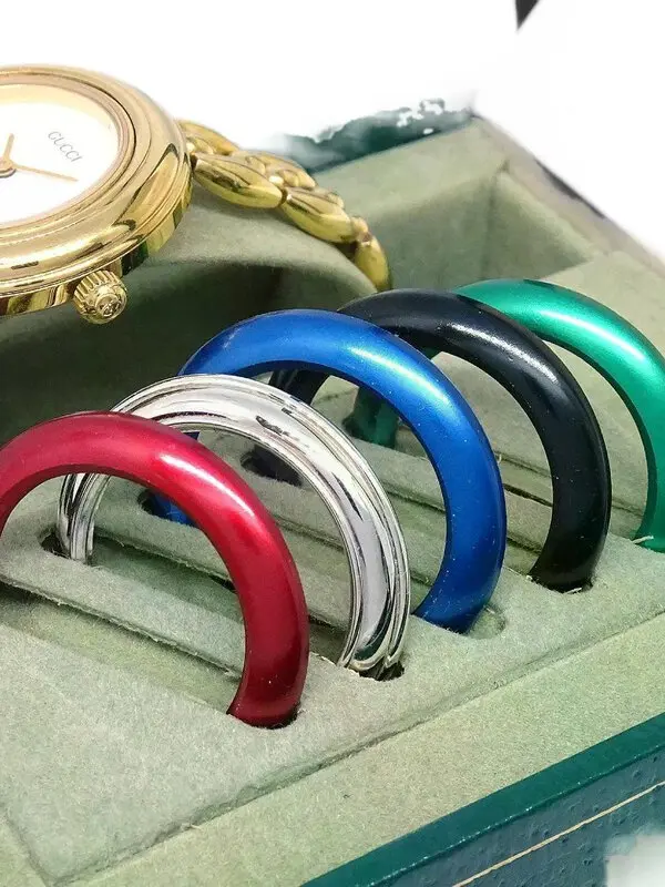 Gucci 11/12 Change Bezel 25mm Watch