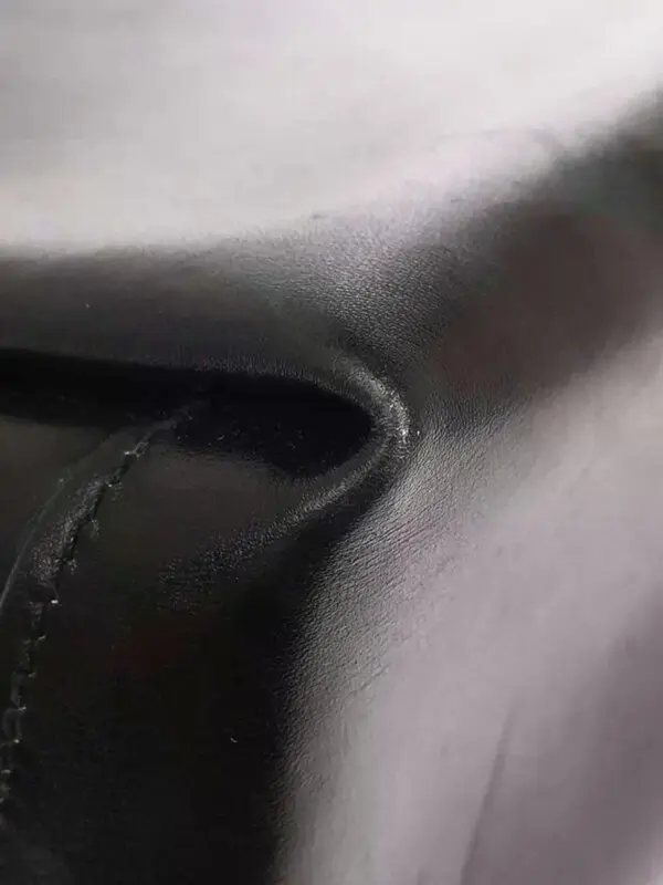 Gucci Turn-lock Leather Tote Bag